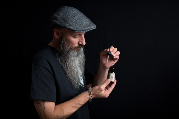 How To Apply Beard Oil Like A King | Skully's Ctz Beard Oil